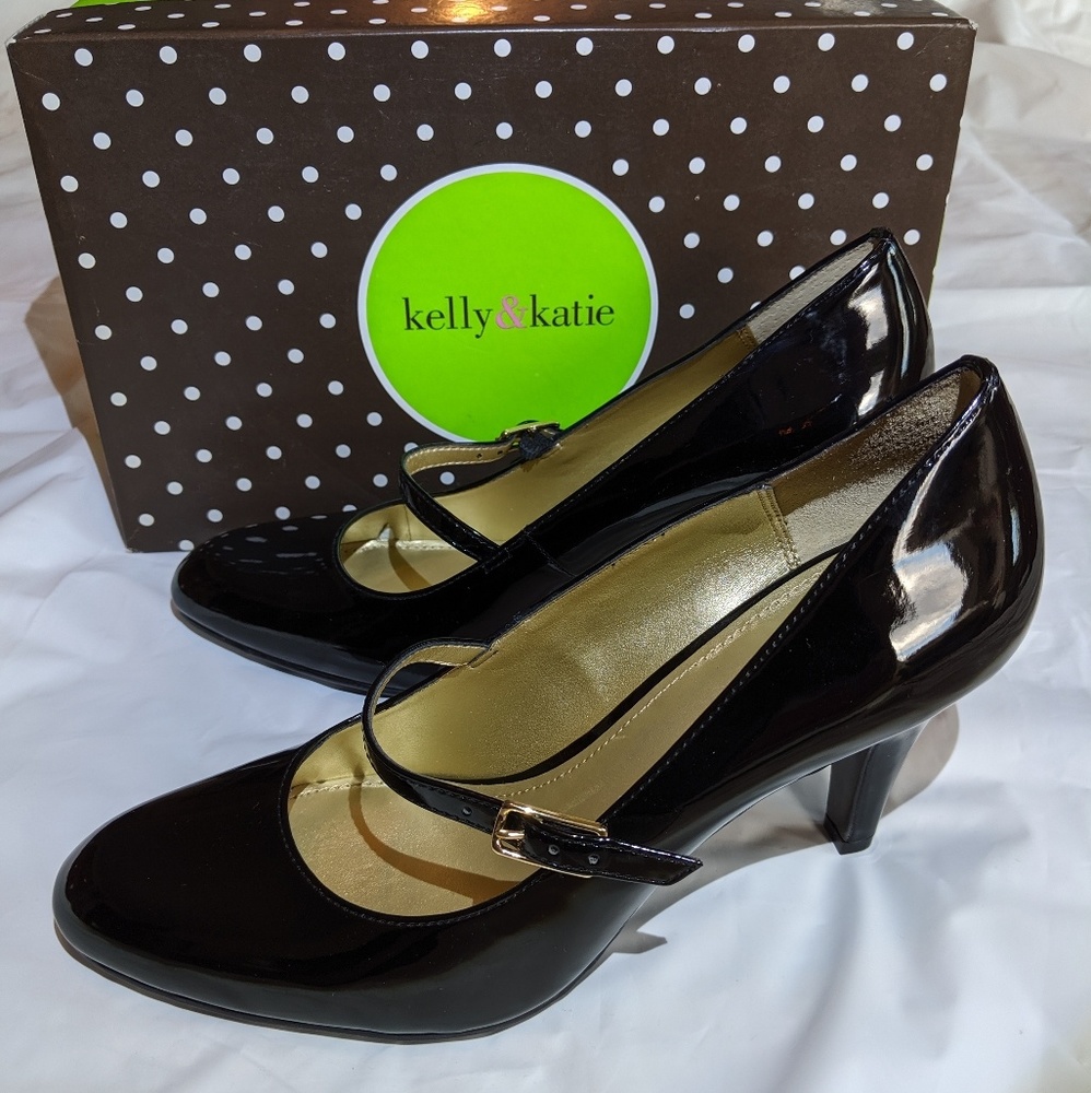 Kelly & Katie "Caris" Shoe - Gem